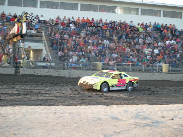 OUTLAW SPEEDWAY, LLC. - DUNDEE, NY :: DIRT TRACK STOCK CAR RACING